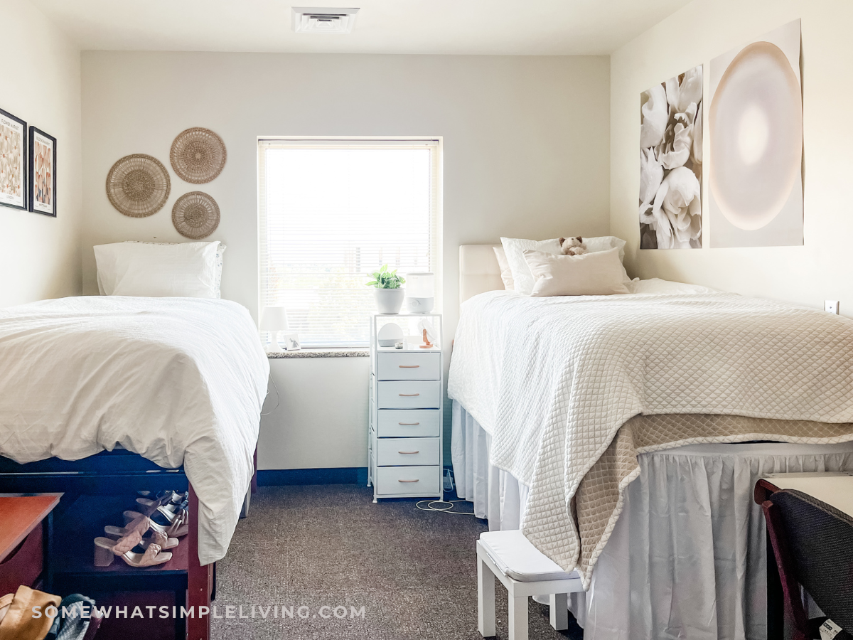 Dorm Room Decor + Organization